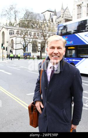 Andrew Pierce Journalist, Broadcaster, Author, editor and Political ...