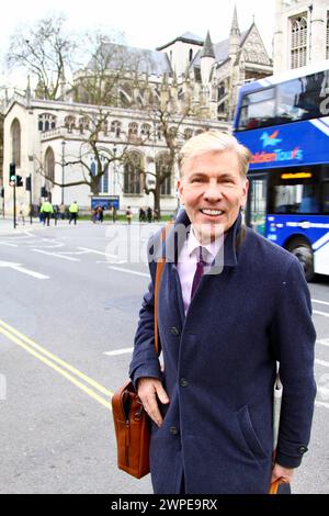 Andrew Pierce Journalist, Broadcaster, Author, editor and Political ...
