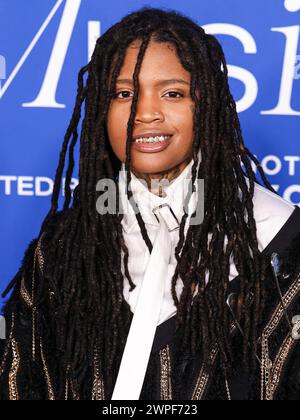 Ambre arrives at the Billboard Women in Music Awards on Wednesday ...