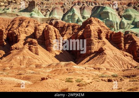 Colorful Layers of earth within the Colorado Plateau Physiographic ...