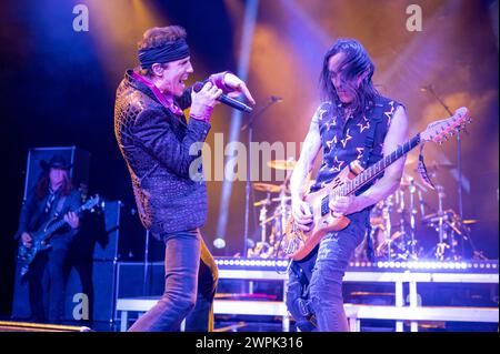 Gary Cherone and Pat Badger of Extreme at Tons of Rock Festival in ...