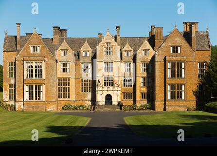 UK Oxfordshire Wroxton Manor campus College of Fairleigh Dickinson ...