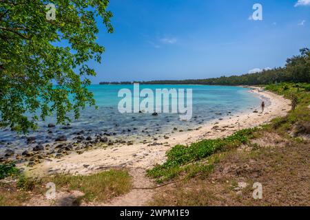 View of Mont Choisy Beach and turquoise Indian Ocean on sunny day ...