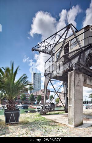 Marina, harbor, boats, Entrepot harbor, Kop van zuid, house facade ...