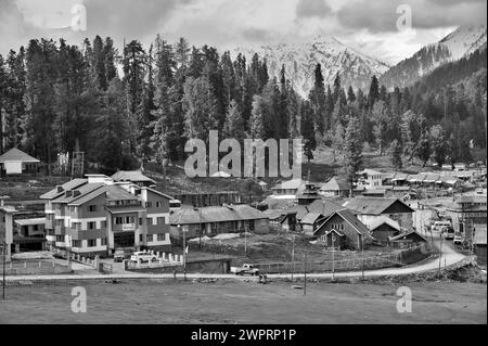 Welcome Hotel, Gulmarg, Baramulla, Kashmir, Jammu and Kashmir, India ...