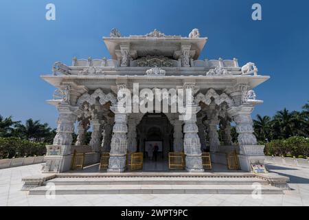 Marble build Dharamshala Manilaxmi Tirth Jain temple, Gujarat, India Stock Photo - Alamy