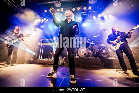 Tony Clarkin of Magnum performing live in 2022 Stock Photo - Alamy