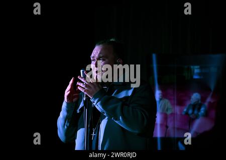 Callum Doignie performing at The Anstice in Madeley. Behind the scenes ...