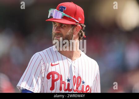 Philadelphia Phillies first baseman Bryce Harper fields the ball during ...