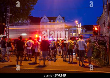 Austria, Vorarlberg, Bregenz, railway crossing, gates, closed Stock ...