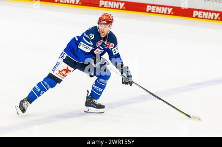 Tyson Spink (Schwenningen Wild Wings, #96) Simon Karlsson (Dresden Ice ...