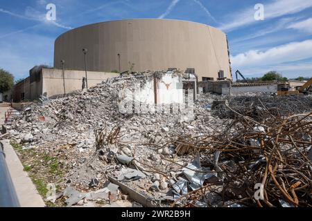 The Frank Erwin Center, affectionately known as the "Super Drum ...