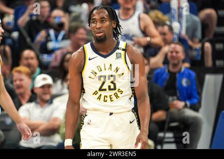 Indiana Pacers forward Aaron Nesmith (23) shoots during the second half ...
