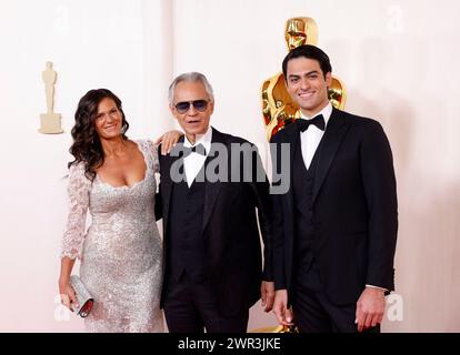 LOS ANGELES - MAR 10: Veronica Berti, Andrea Bocelli, Matteo Bocelli at ...