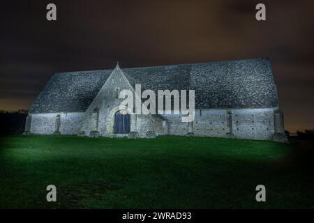 UK, Oxfordshire, Faringdon, Great Coxwell, 14th century Tithe Barn ...
