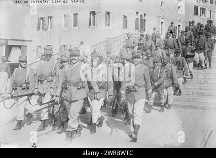 Italian soldiers, World War I Stock Photo - Alamy