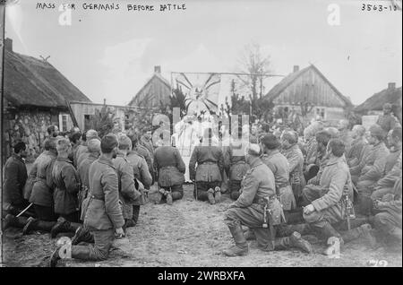 Mass for Germans before battle, between 1914 and c1915. Catholic priest ...