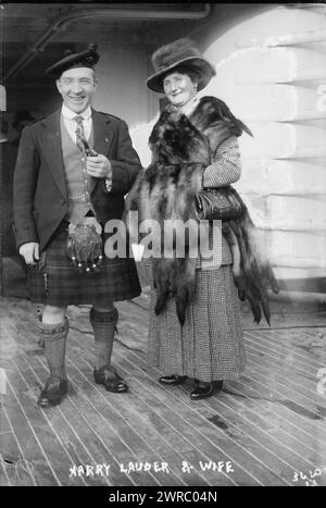 Harry Lauder and wife, Photograph shows Scottish entertainer Harry ...
