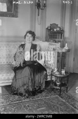 Mme. Alda, Photograph shows soprano opera singer Frances Alda (1879 ...