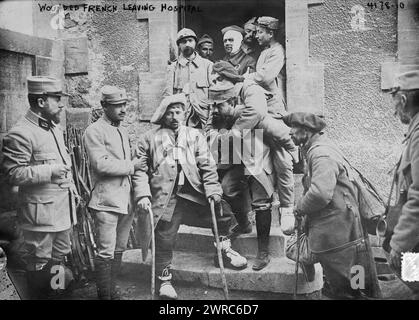 Wounded French leaving hospital, 1917. Wounded French soldiers leaving ...