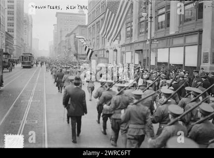 Volunteers, New York, 1917 and 1918. Soldier volunteers during World ...