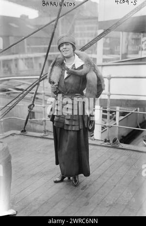 Barrientos, 1917. Shows Spanish soprano opera singer Maria Barrientos ...