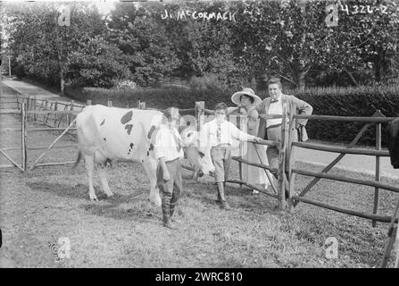 John McCormack & family, Photograph shows Irish American tenor singer ...