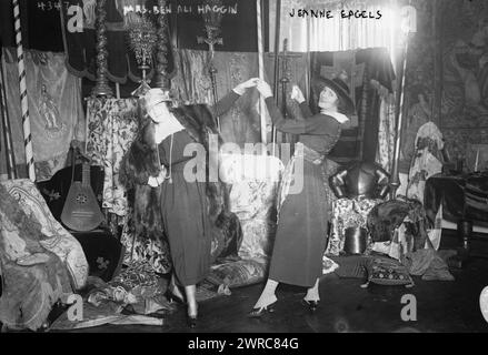 Bonnie Glass, Photograph shows dancer Bonnie Glass, born Helen Roche ...