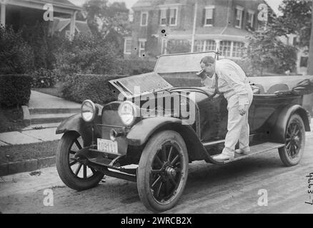DeLuca, Photograph shows Italian American baritone opera singer ...