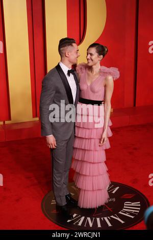 Allison Williams, Alexander Dreymon, attend the Paramount Pictures Los ...