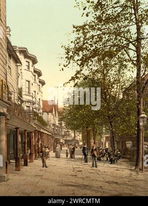 The Pantiles, looking North, Tunbridge Wells, England Stock Photo - Alamy