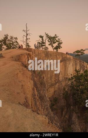 Sonnenuntergang an Pai Canyon Thailand Symbolbilder-69 *** Sunset at ...