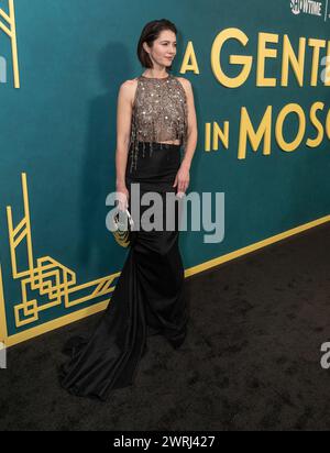 Mary Elizabeth Winstead wearing dress by Andreea Badala for MURMUR ...