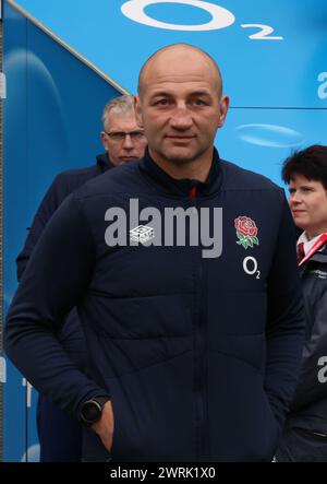 England's Coach Steve Borthwick before kick off during The Calcutta Cup Guinness Men's Six ...