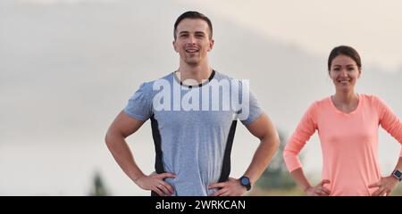 Morning Prep: Group of Athletes Getting Ready for a Run Stock Photo - Alamy