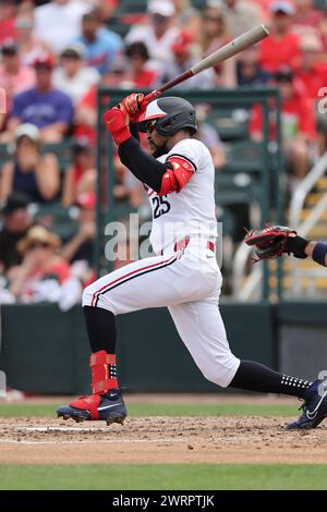 St. Louis Cardinals shortstop Masyn Winn takes up his position during ...