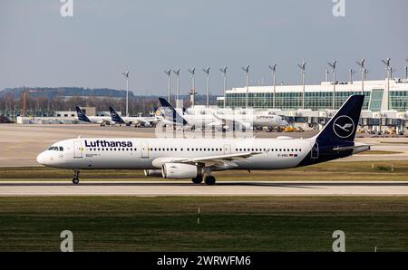 Ein Airbus A321-100, A321-131 der Fluglinie, Airline, Fluggesellschaft ...