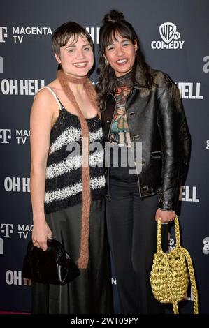 Mala Emde und Salka Weber bei der Premiere der 2. Staffel der Magenta ...