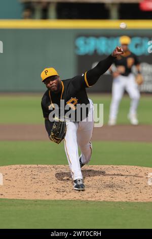 Bradenton, FL: Pittsburgh Pirates relief pitcher Aroldis Chapman (45 ...