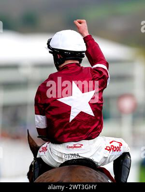 Jockey Sam Ewing celebrates on Stellar Story after winning the Albert ...