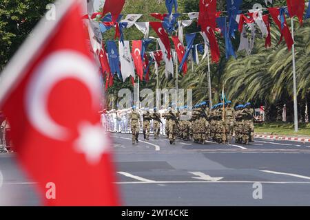 ISTANBUL, TURKIYE - AUGUST 30, 2023: Soldiers march during anniversary ...