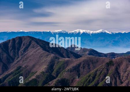 Minami alps mountains, view from Mt. Mitsutouge(1785m), Nishikatsura ...