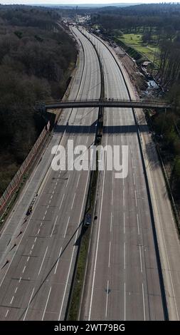A closed section of the M25 between Junctions 10 and 11, at Byfleet in ...