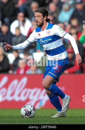 Lucas Andersen of Queens Park Rangers warms up before the Sky Bet ...