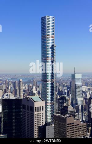 Viewing terrace of Rockefeller Center, view of Central Park in full ...