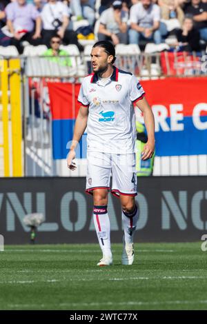 Alberto Dossena in action during Serie A match between FC ...