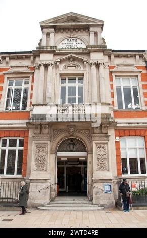 Tate Central Free Public Library, Brixton, London, England, UK Stock ...