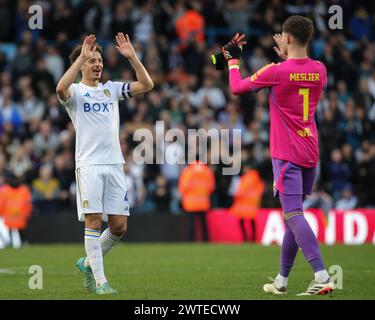 Ethan Ampadu of Leeds United wins the header during the Emirates FA Cup ...