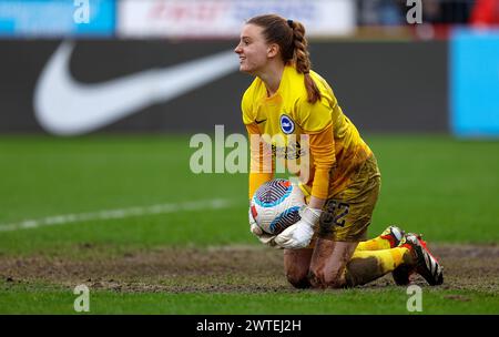Brighton and Hove Albion goalkeeper Sophie Baggaley warms up ahead of ...