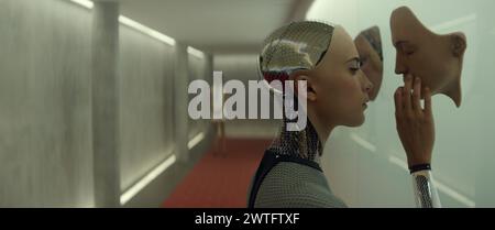ALICIA VIKANDER, EX MACHINA, 2014 Stock Photo - Alamy